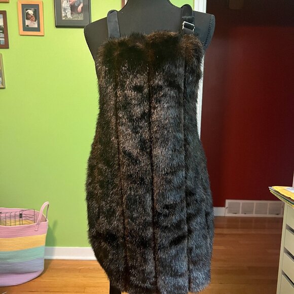 Isabella'S Journey | Other | Isabellas Journey Faux Fur Espresso Apron ...